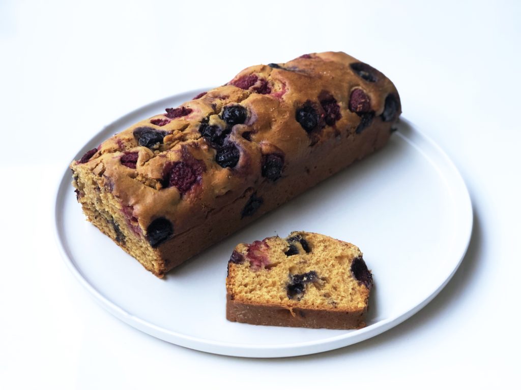 Cake aux fruits rouge - Bon Appetit Le Blog